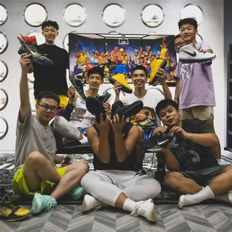 【曼巴球局】我们齐聚一堂,为的是同一个偶像科比球鞋活动 【曼巴球局】我们齐聚一堂,为的是同一个偶像科比球鞋活动