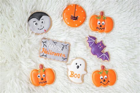 흰색 배경에 설정 할로윈 재미있는 쿠키 트릭 또는 위협 해피 할로윈 안녕하세요 10 월 가을 축제 파티와 휴일 개념 0명에 대한 스톡 사진 및 기타 이미지 Istock