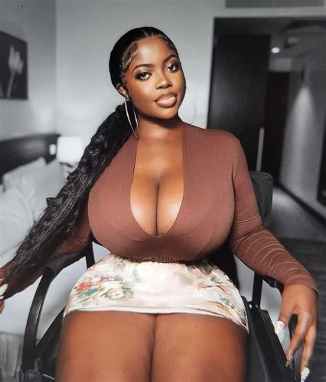 Pin By Malik Parker On Big Breasted Beauties Beautiful Black Women