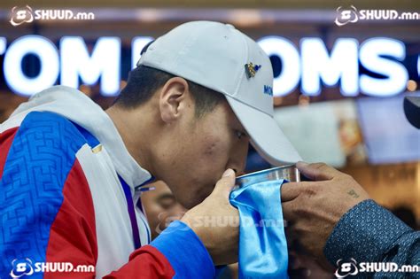 ФОТО Азийн наадмын 3х3 сагсан бөмбөгийн төрөлд медаль хүртсэн тамирчид эх орондоо ирлээ