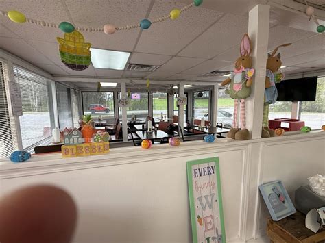 Burger Den Reviews Photos And Phone Number Updated May 2026