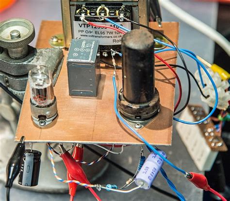 An Experimental 6v6 Single Ended Ultra Linear Audio Amplifier Audio