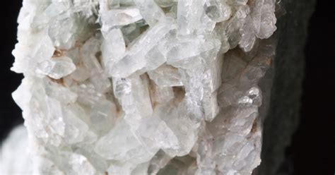 Albite Meaning Healing Properties Benefits And Uses