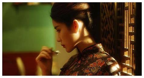 戴笠手下一女特务执行任务归来，小腹微微隆起，戴笠当场将其击毙特工蒋介石历史