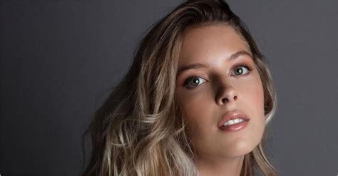 Filha De Famoso Cantor Morre Aos Anos Em Grave Acidente De Carro