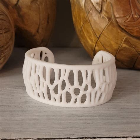 Voronoi Bracelet Mod 1 3d Model By Cl3d Printing On Thangs