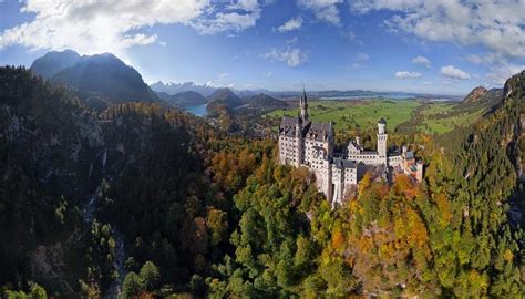 با تور مجازی از قلعه‌های منطقه فوسن در آلمان دیدن کنید کجارو