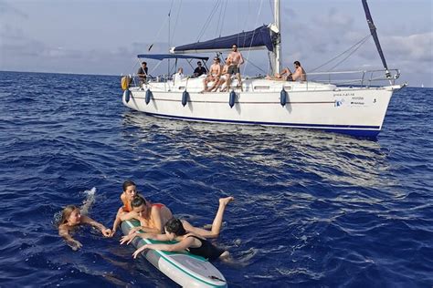Luxury Sailboat Ride With Drinks And Aperitif Small Groups 2024 Barcelona