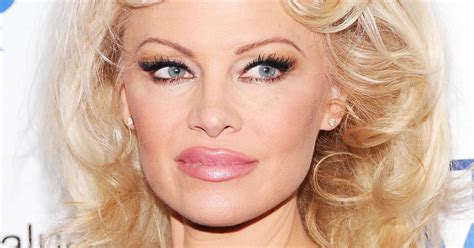 Pamela Anderson Pens Wsj Op Ed Against Porn