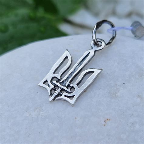 Серебряный кулон Тризуб с мечом 925 ° пробы с чернением Серебряный Герб Украины от продавца