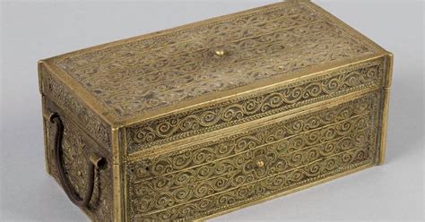 The Jaw Dropping Objects Hiding In Plain Sight On Your Grandparents Desks Good Old Days