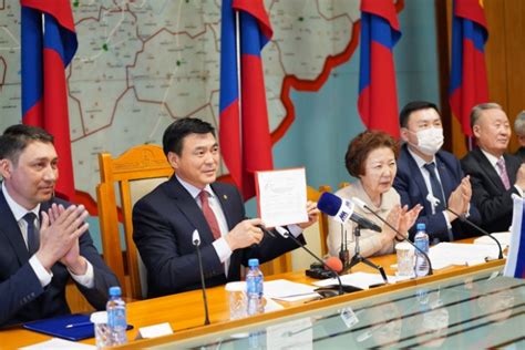 Байгалийн хийн хоолойн төслийн Зураг төсөл инженерийн хайгуул судалгааны ажлыг эхлүүлэх гэрээнд