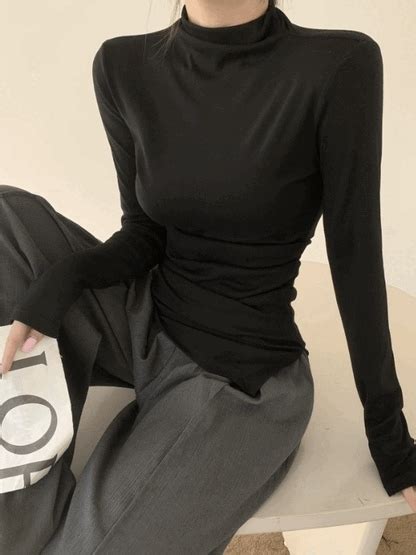 허리잘록슬림핏 쫀쫀 슬림 가을겨울 도톰 허리 셔링 언발 트임 골반핏 롱소매 목폴라티 에이블리