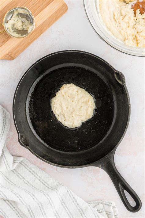 Southern Hoe Cakes Recipe