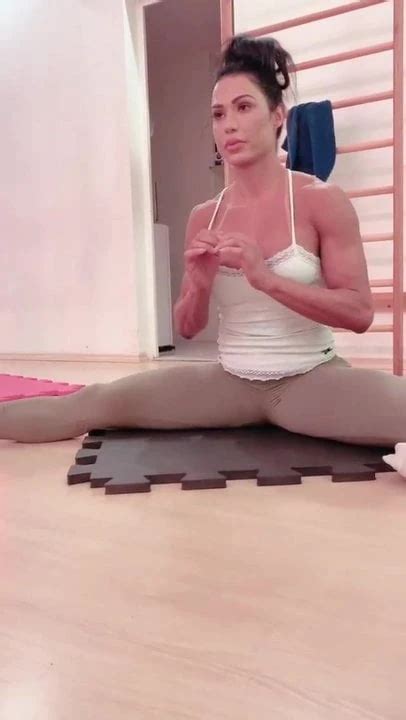 Rainha Amazonas Graciane Treinando Sarradas Brazilian Brutal Sex Porn Xhamster