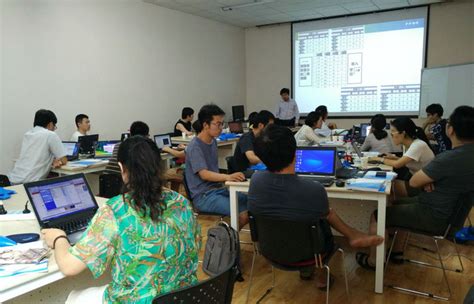 成功举办《大数据分析建模与可视化应用》北京公开课
