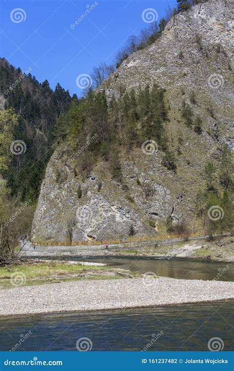 Dunajec River Gorge View Of The River And Peaks Of The Pieniny