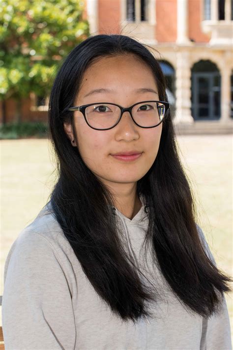 Chloe B 1 牛津夏校官方网站