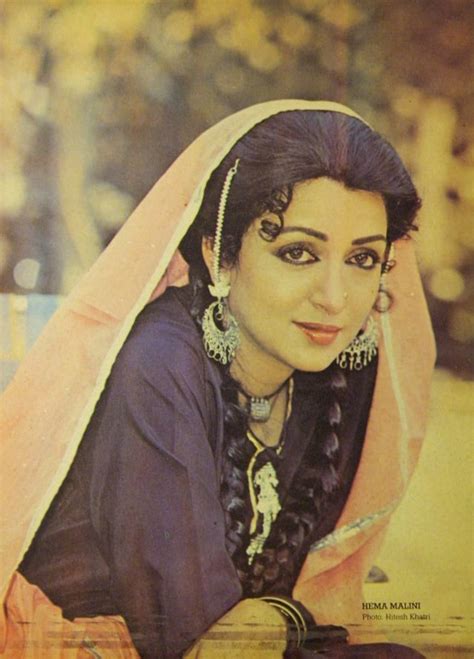 Hema Malini R Classicdesicelebs