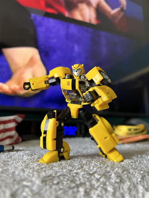 Animated Universe Bumblebee Is Amazing R Transformers