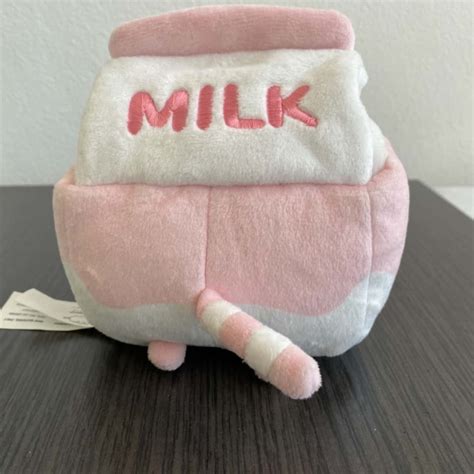 Pushers The Cat Pusheen Sips Strawberry Milk Plush S