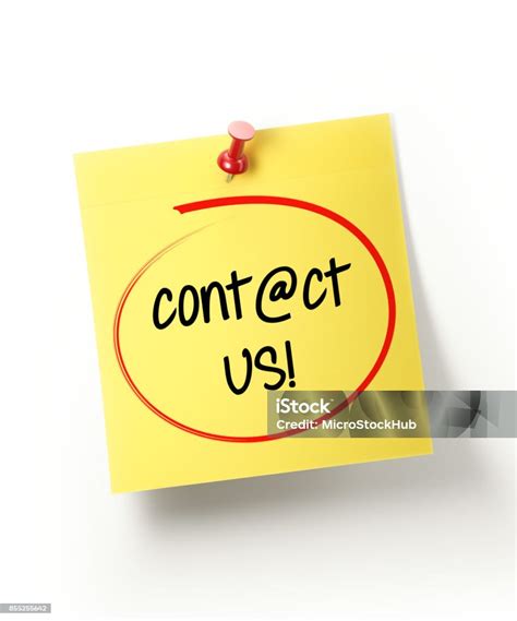 노란색 스티커 메모 연락처와 우리 메시지와 화이트에 빨간 압정 0명에 대한 스톡 사진 및 기타 이미지 0명 3차원 형태 Istock