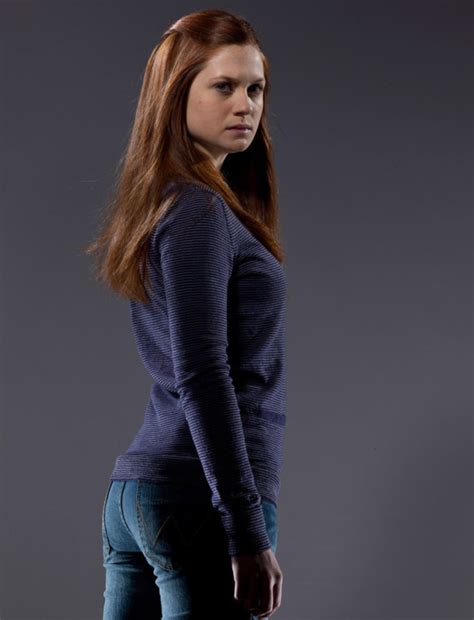 Portrait Of Ginny Weasley — Harry Potter Fan Zone Portrait Of Ginny Weasley — Harry Potter Fan Zone