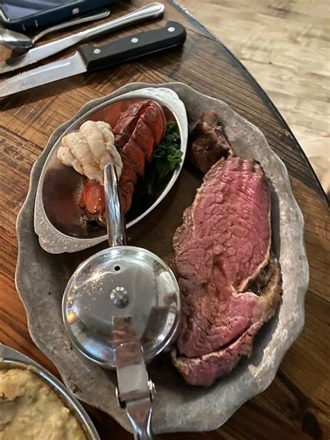 The Prime Rib At This New York Restaurant Is So Good Youll Drive