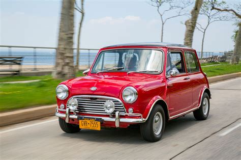 1959 2000 Bmc Mini Classic Mini Cooper Automobile Magazine