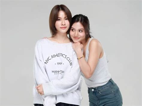 Emibonnie：泰百最會唱歌的cp、化學反應強烈，對視宛如精神上的kiss 瘋泰百