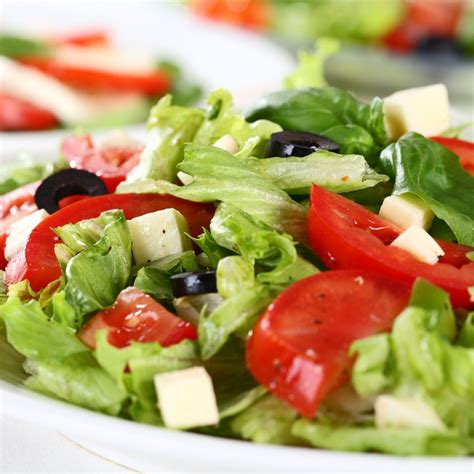 31 Simple Lettuce Salad Recipes All Nutritious