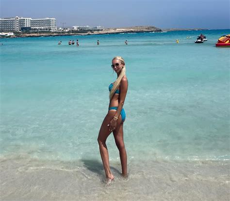 ხუთი შვილის დედა და მრავალგზის ბებია ვინ არის ქართველი ქალი რომლის გარეგნობაც გულგრილს არავის