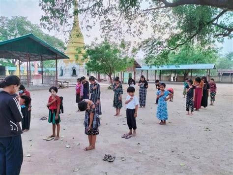 ယင်းမာပင်တွင် စစ်အာဏာရှင် ဆန့်ကျင်ရေး ချီတက် ဆန္ဒပြ Khit Thit Media