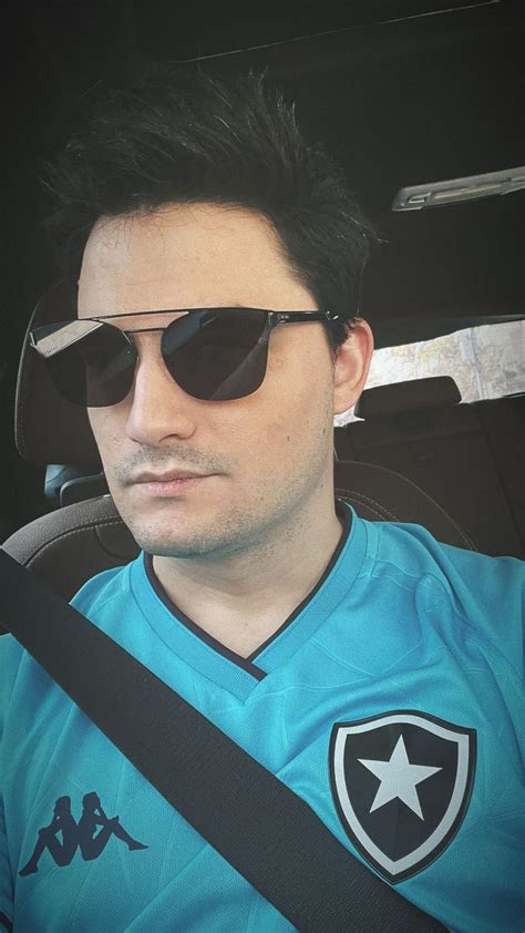 felipe neto no twitter felipe neto irmãos neto netos