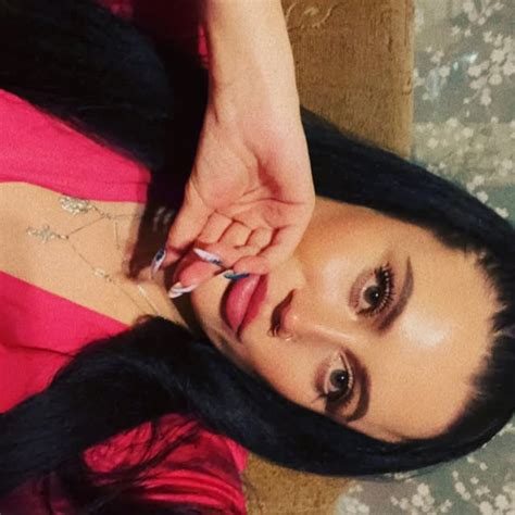 Chernova Threads Say More