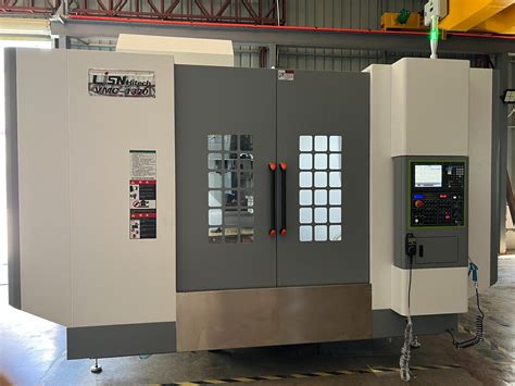 Vmc High Rigidity CNC Milling Machine Center For Machining Workpieces With Complex Shapes
