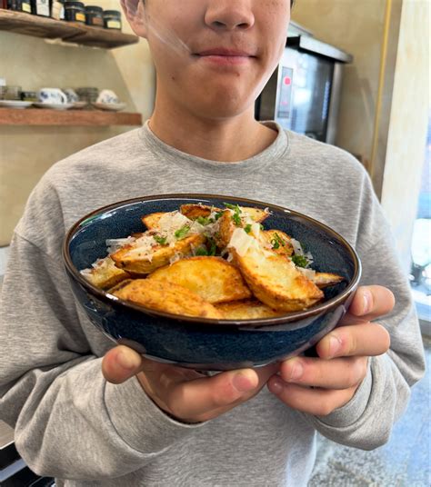 그린볼 강릉 흑백요리사 남정석 로컬릿 크루들과 함께한 회식 Instagram
