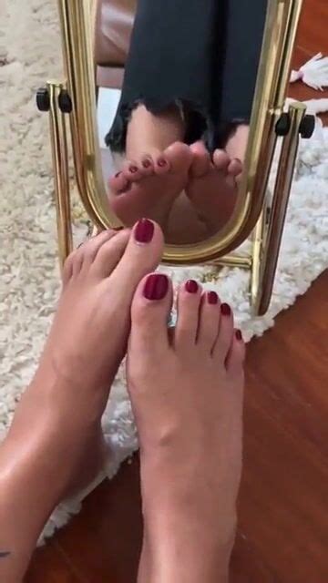 Feet Sb Porn Gif Mp X Footfetishgifs Com