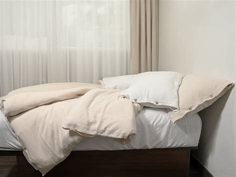 Linen Vs Cotton Sheets Whats The Difference Skylarkowl Linen Co