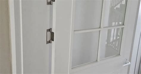 중문이 무거워서그런지 자꾸바닥을 내려가 문이 잘안열리구 안닫혔는데 개떡찰알로 고수님이 고쳐주셧습미다신혼집인데 너무맘에들어요~~ 꼼꼼하게 이것저것 다 봐주고 가셧어요