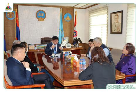 АРДЧИЛСАН ШИНЭ ҮНДСЭН ХУУЛЬ БАТЛАЛЦСАН АРДЫН ИХ ХУРЛЫН ДЕПУТАТУУДЫГ ХҮЛЭЭН АВЧ ХҮНДЭТГЭЛ ҮЗҮҮЛЛЭЭ