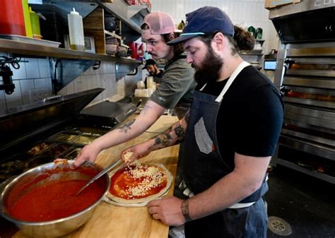 Boulders Barchetta Will Showcase Signature Pizzas On ‘diners Drive