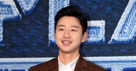 포토 김태욱 아나운서 보컬플레이 제작발표회 시작합니다