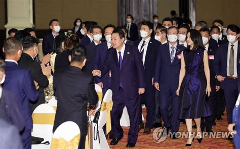 동포 만찬간담회 참석한 윤석열 대통령 내외 연합뉴스