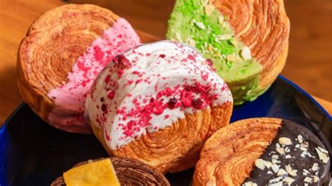 Lagi Viral 12 Cafe Di Malang Sajikan Cromboloni Aneka Rasa Berani Coba