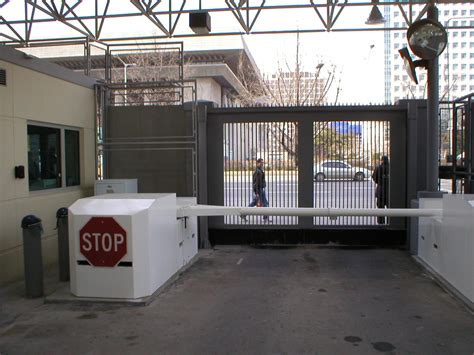 델타 유압 빔 바리케이드테러방지차단기ip500 최대6미터 차단 Portable Barriers 테러방지시스템테러방지 바리케이드 위너기술 인력 및 차량통제