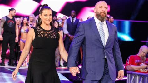 Top 10 Happiest Wwe Couples In Real Life Sportszion