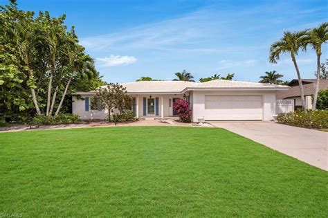 4711 Crayton Rd Naples Fl 34103 Mls Id 225045012 John R Wood Properties