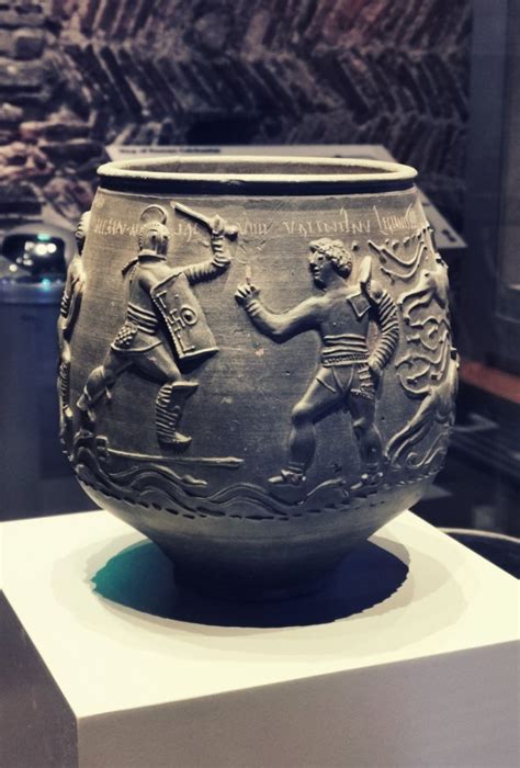 英 1800년 전 항아리 영국 검투사 경기 증거물 파이낸셜뉴스