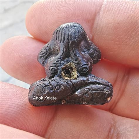 Phra Pidta 6 Hands Hobbies And Toys Collectibles And Memorabilia